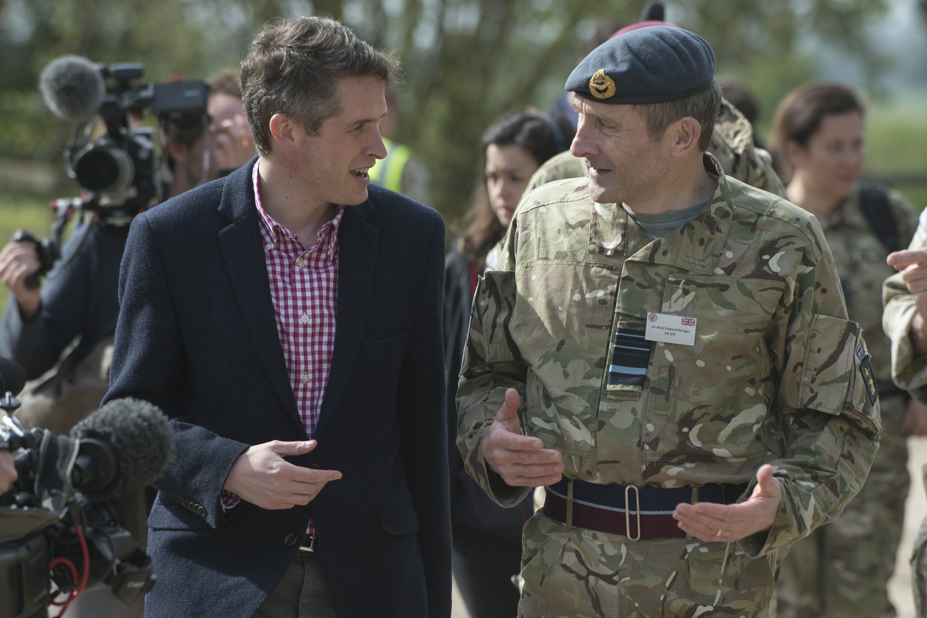 Defence Online | Defence Secretary reaffirms UK's commitment to allies