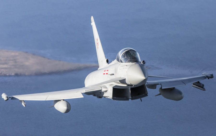 Defence Online | Secretary reaffirms UK's defence relationship with Qatar