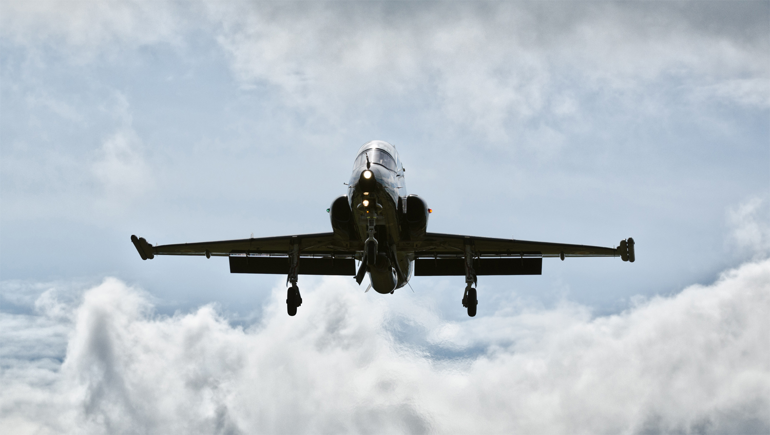 Defence Online | Hawk successfully completes hot weather trials