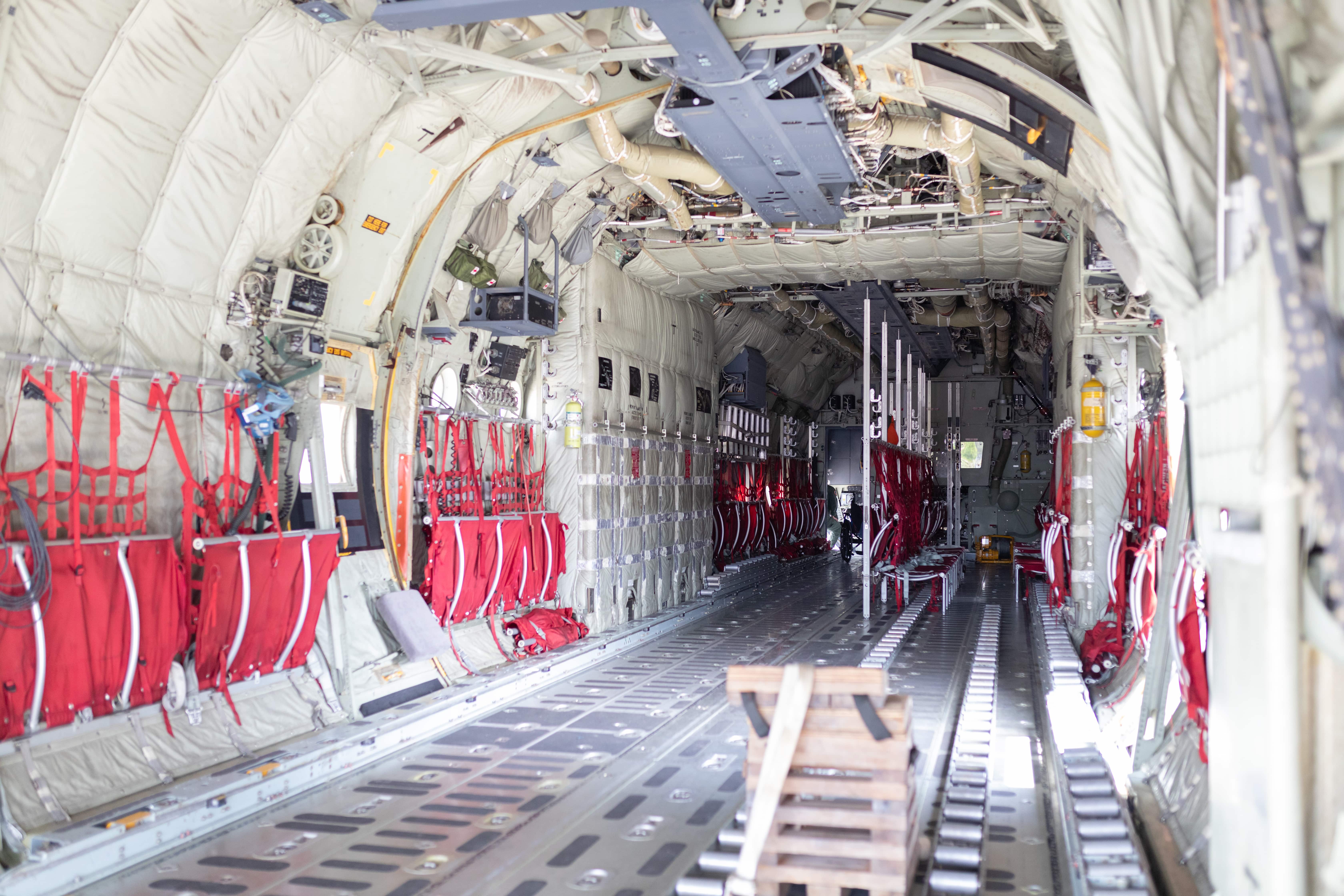 Defence Online | US Air Force teaches offload methods to Polish defence