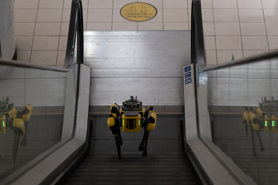 Dstl Trials Autonomous Systems for Hazardous CBR Recovery Operations